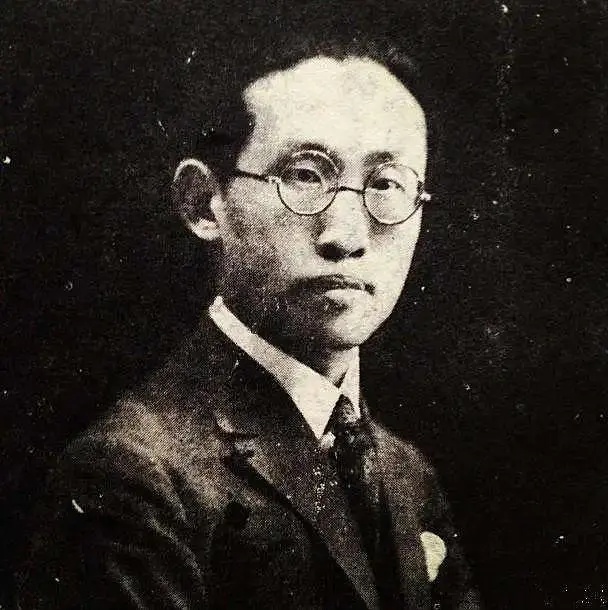 Mirada retrospectiva a la poesía moderna de cien años (1) | qiqixie